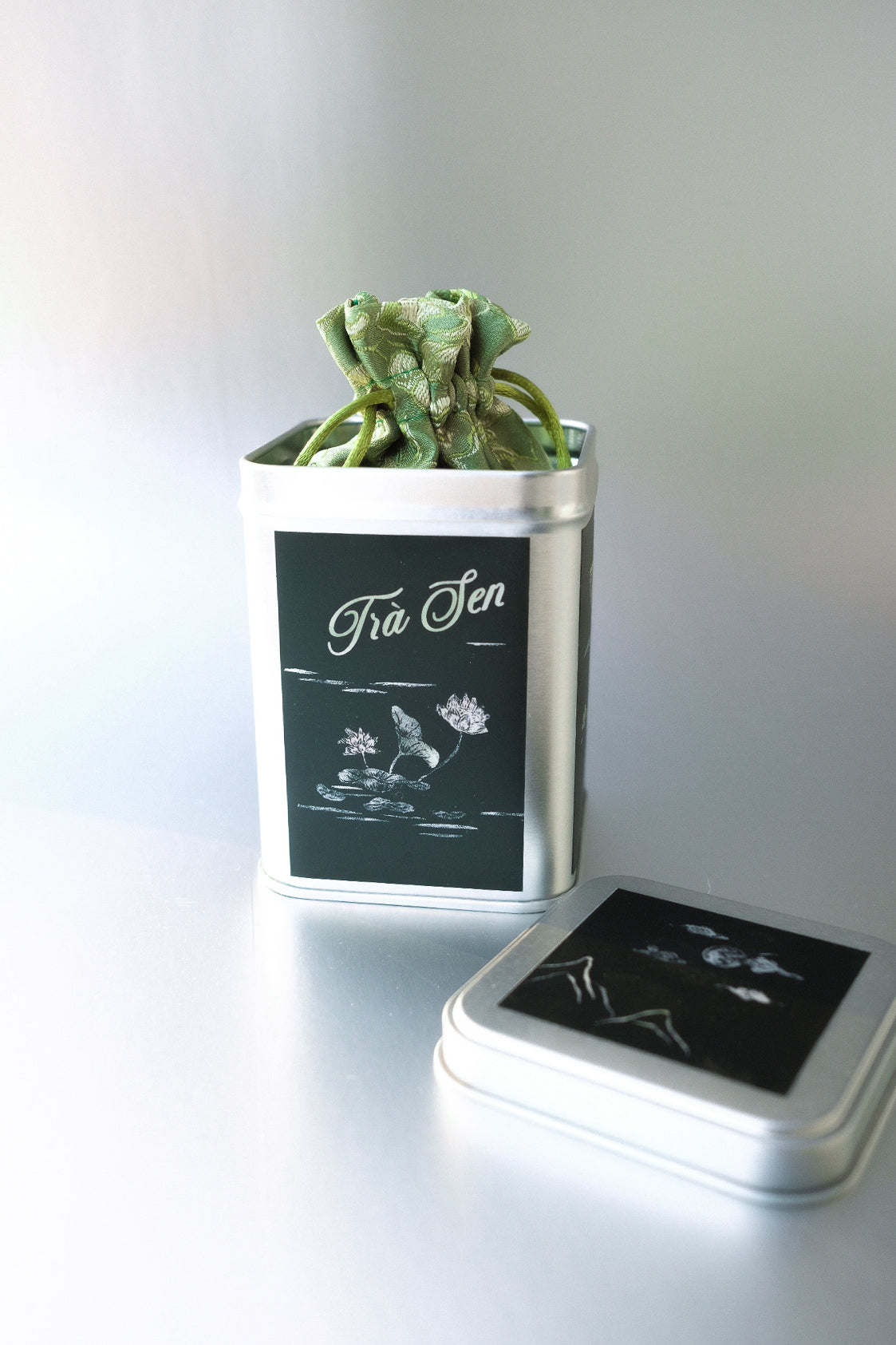 Trà Sen - Lotus Tea *Limited Release Pre-Order* – Feature Flora